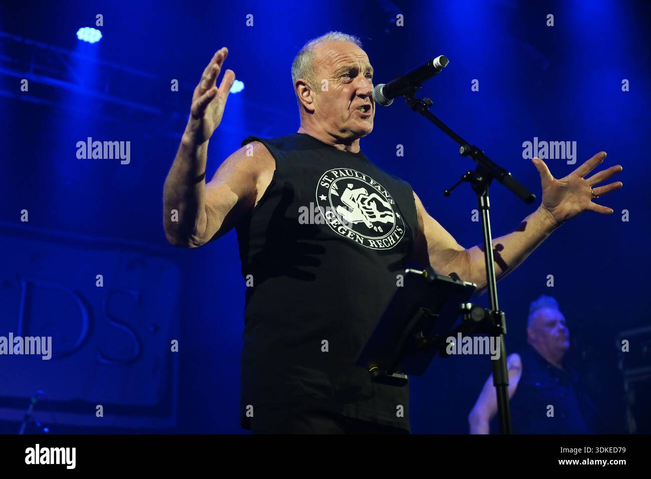 LONDON, ENGLAND - JANUARY 30: Richard Jobson of ‘Skids’ performing at ...