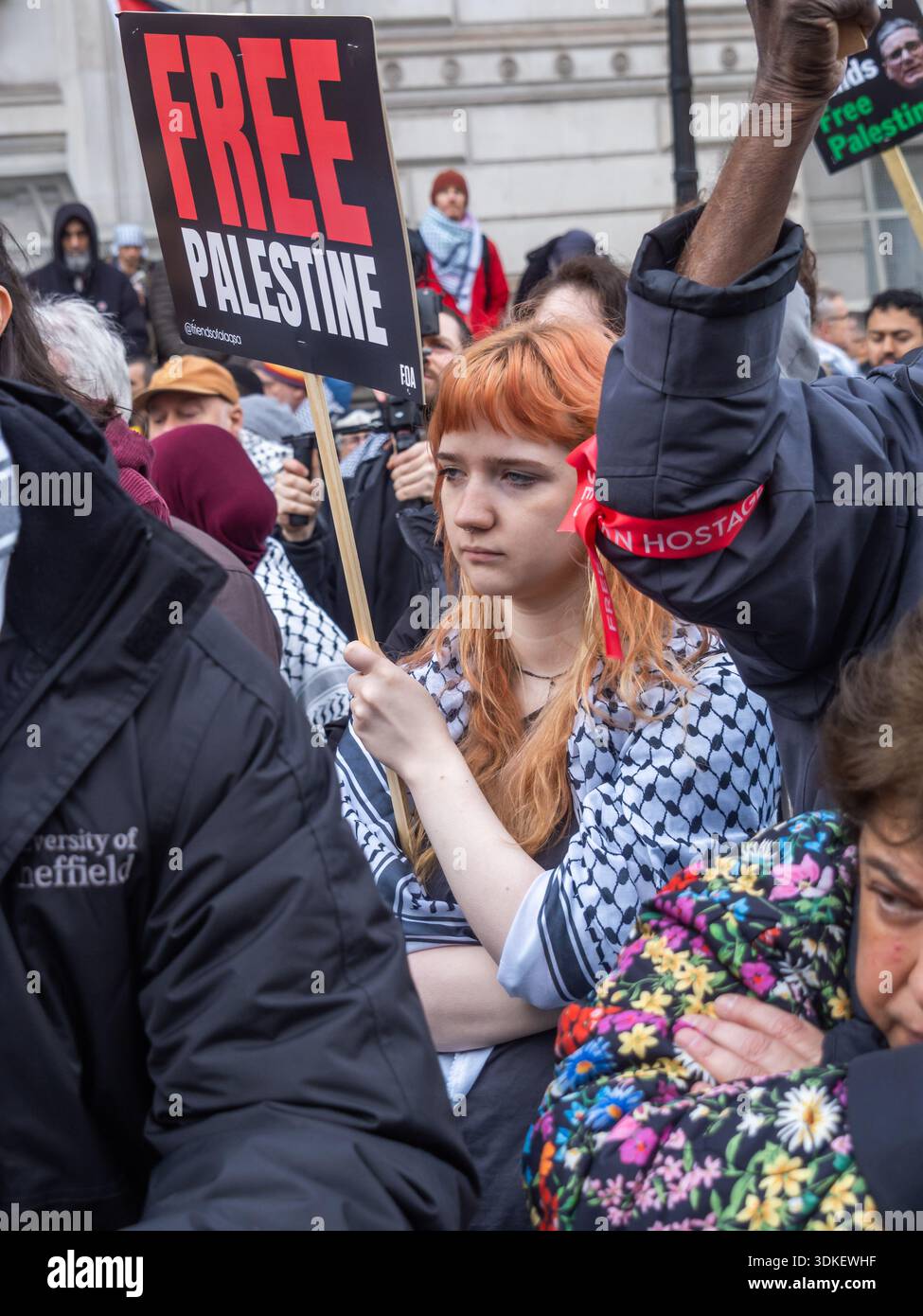 London, UK. 31 Jan 2026. Around a hundred thousand people including ...