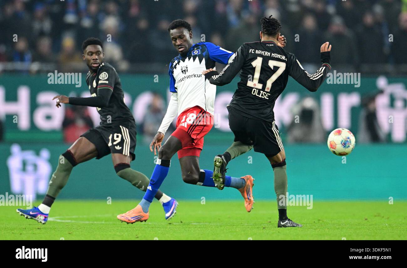 from left: Alphonso Davies, Bakery Jatta (HSV Hamburg), Michael Olise ...