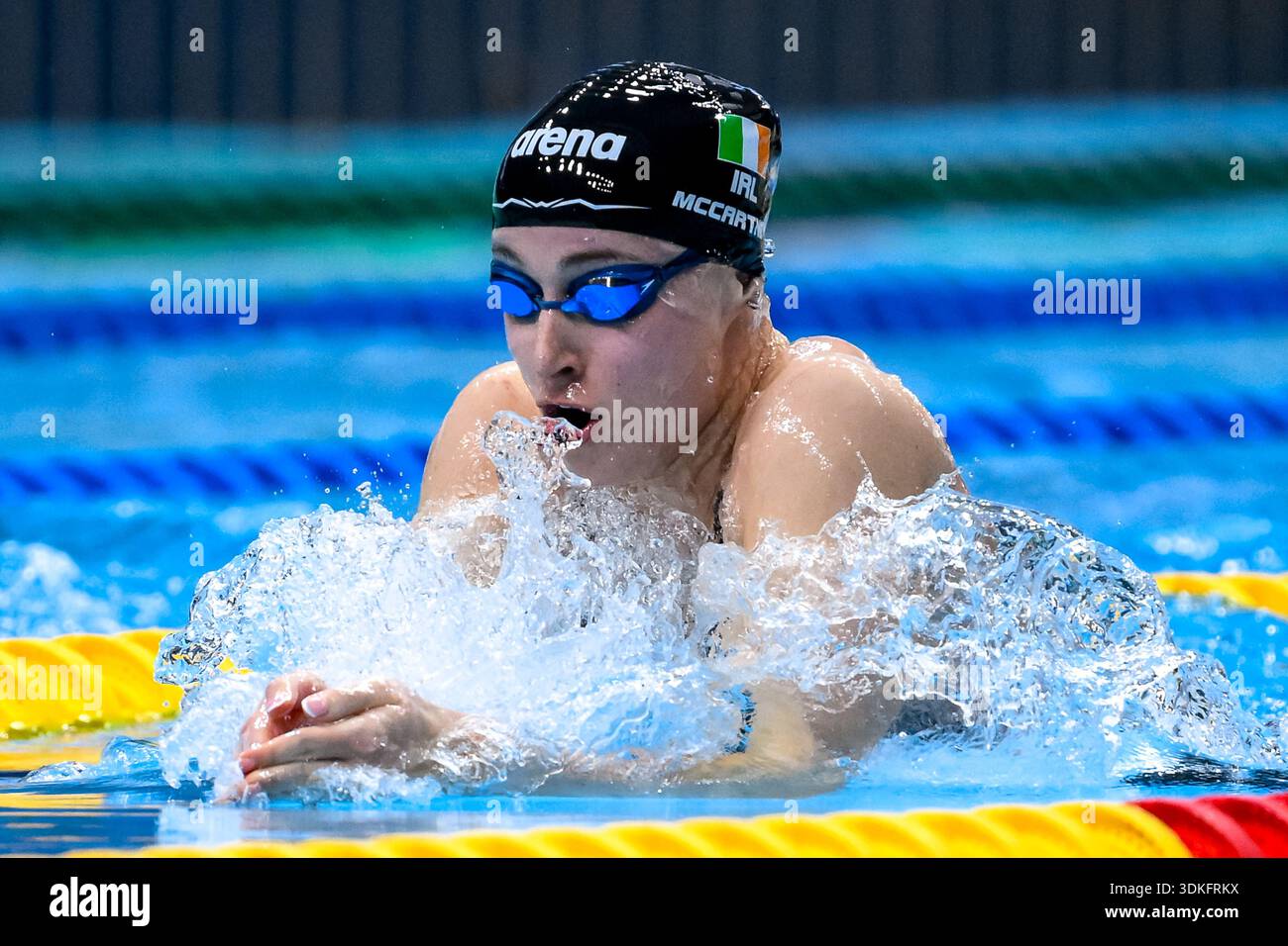 Ellie mc cartney hi-res stock photography and images - Alamy