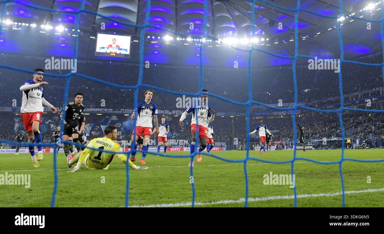 1:2 Goal, scored by Daniel Elfadli, goal scorer Luis Diaz (Bayern ...