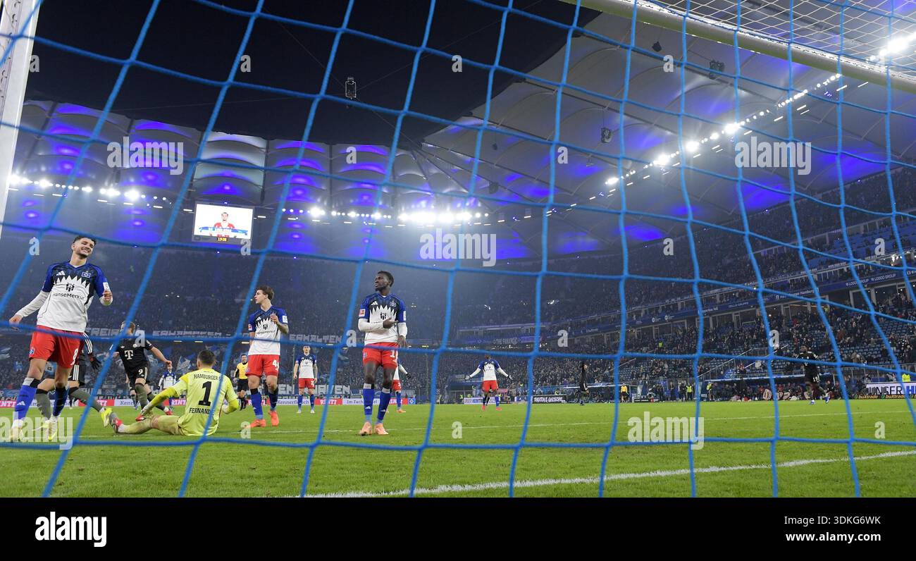 1:2 goal by scorer Luis Diaz (Bayern) from the left. Daniel Elfadli ...