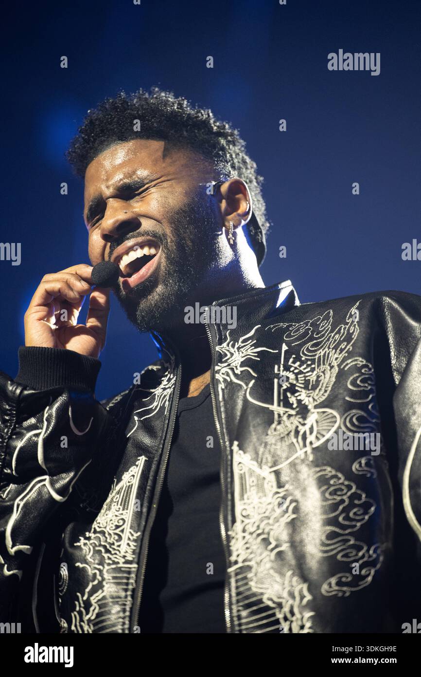 Jason Derulo in concert American singer-songwriter Jason Derulo in ...