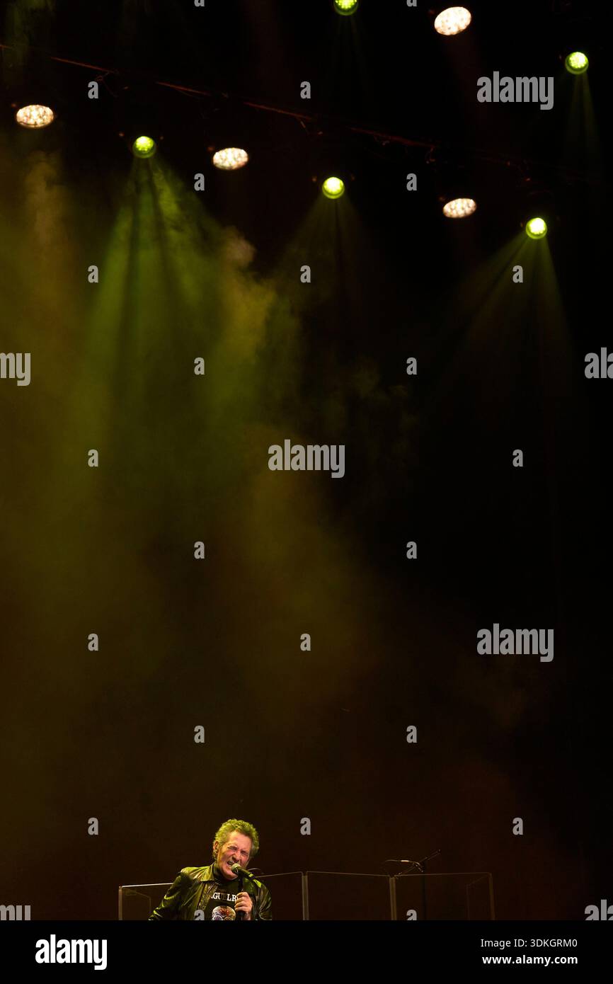 Miguel Rios performs on stage as part of 'El ultimo vals' tour at ...