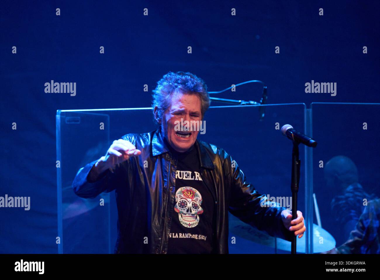 Miguel Rios performs on stage as part of 'El ultimo vals' tour at ...