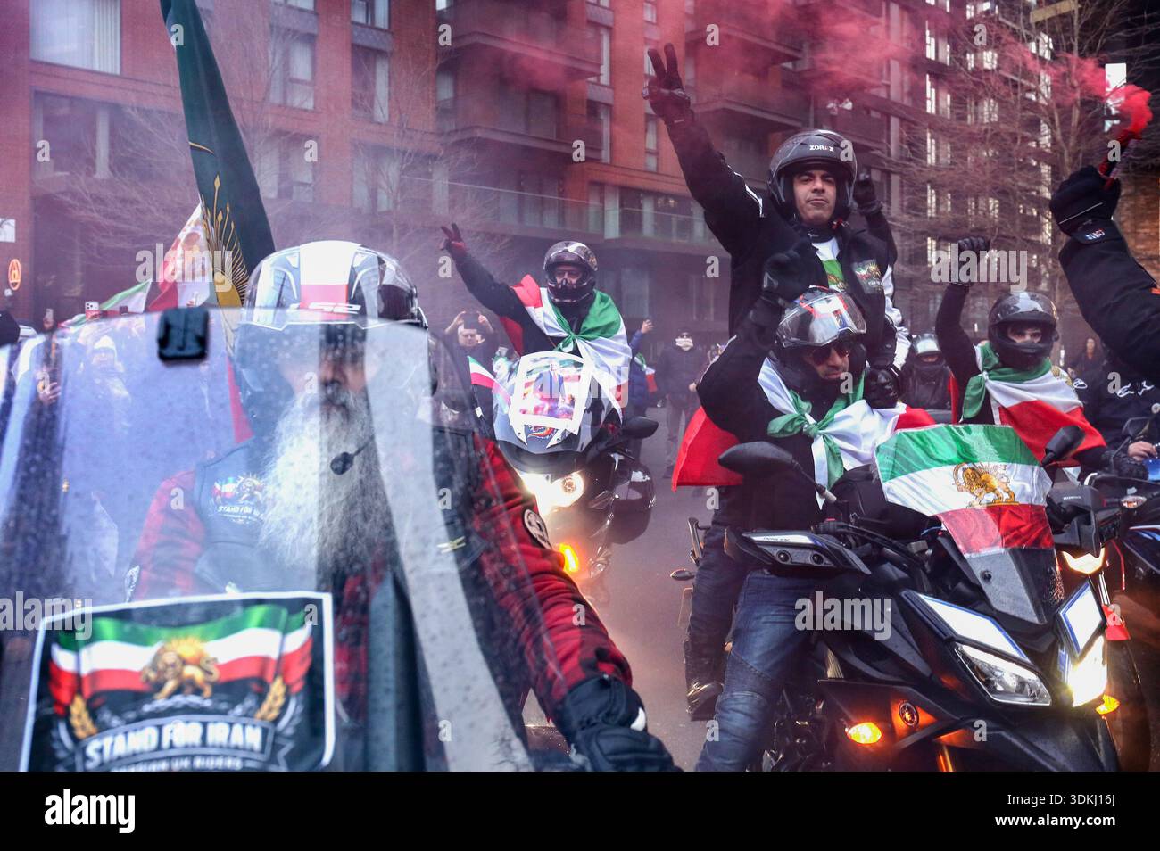 Pre 1979 iranian flags hi-res stock photography and images - Alamy