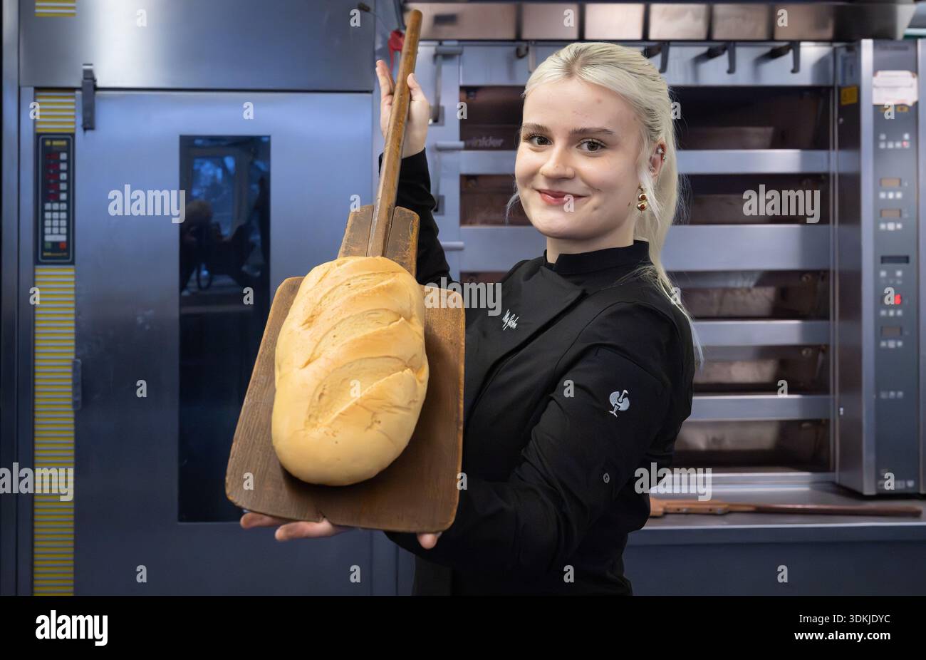 29 January 2026, Brandenburg, Nuthetal: Aspiring master baker Lilly ...