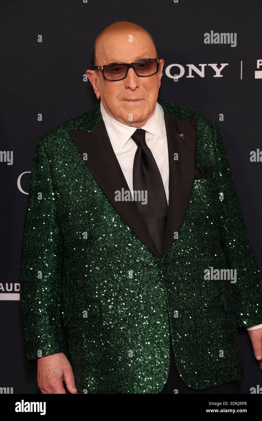 LOS ANGELES, CALIFORNIA - JANUARY 31:Clive Davis at The GRAMMY Salute ...