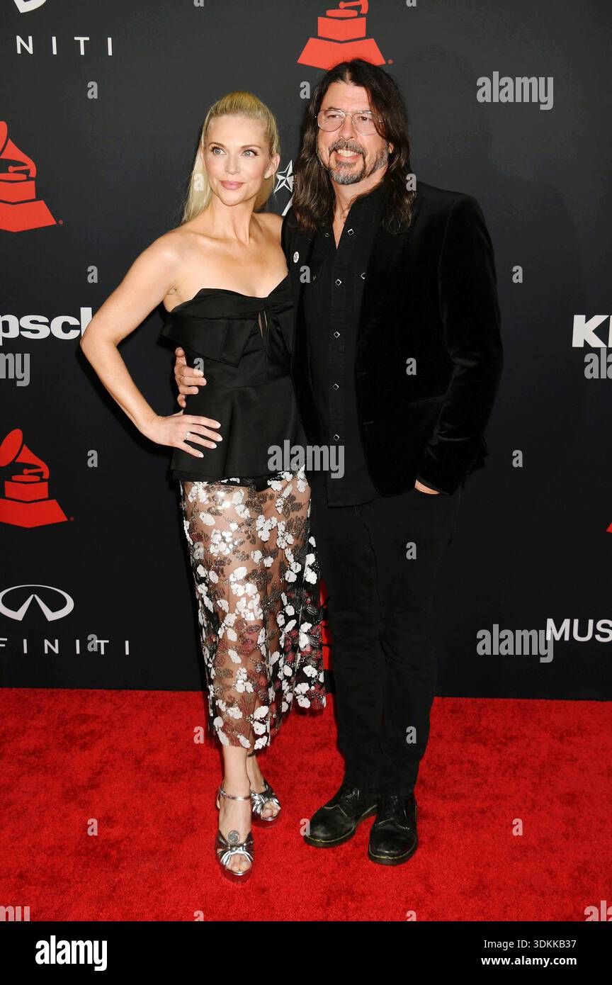 Jordyn Blum mit Ehemann Dave Grohl bei der MusiCares Person of the Year ...