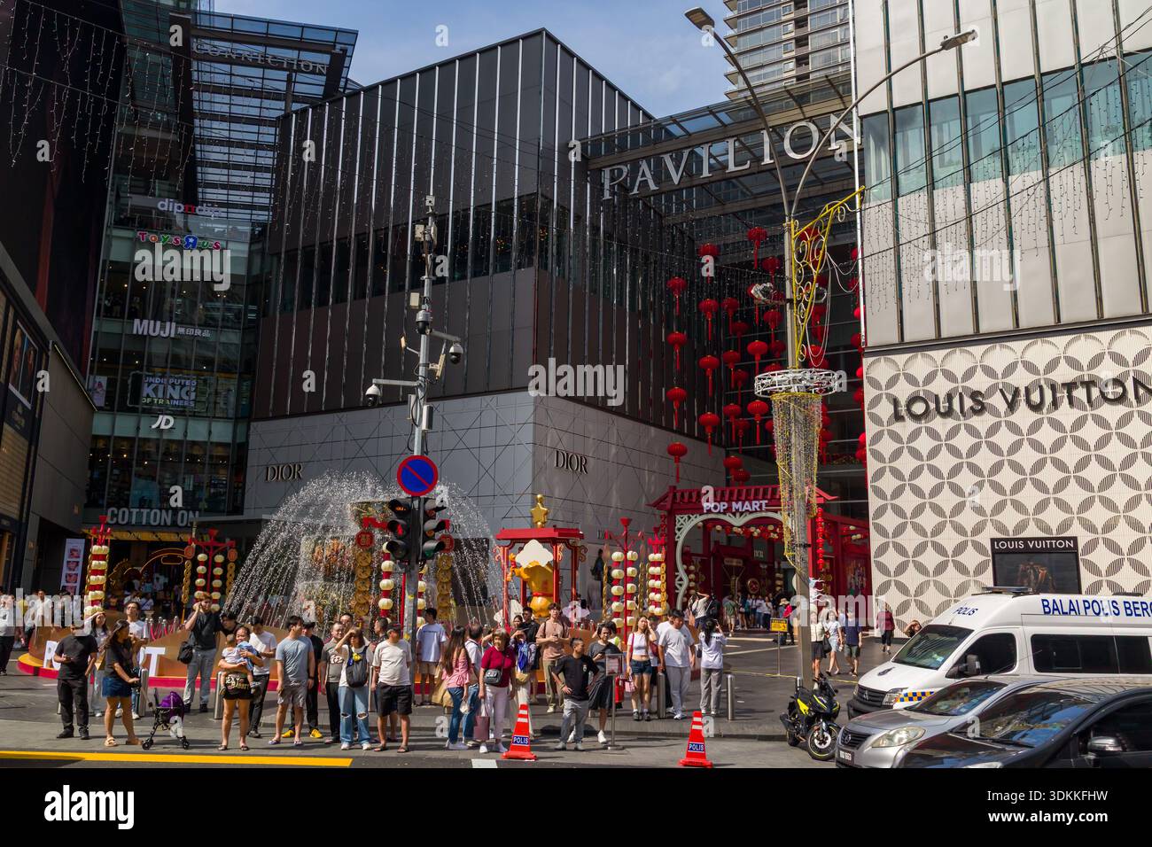 Kuala Lumpur, Malaysia - 01-25-2026: Large crowd gathering outside ...