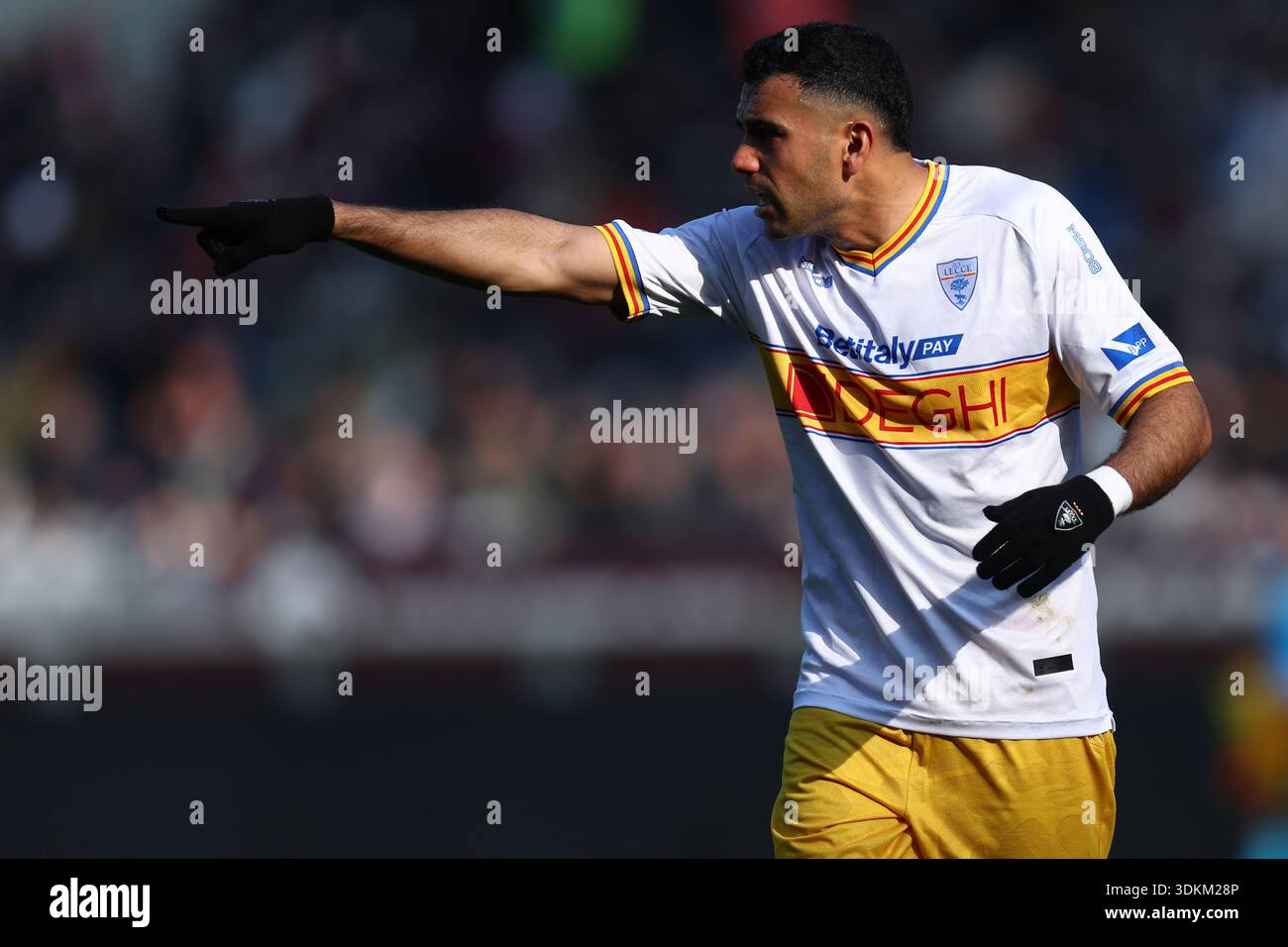 Walid Cheddira of Us Lecce gestures during the Serie A match beetween ...