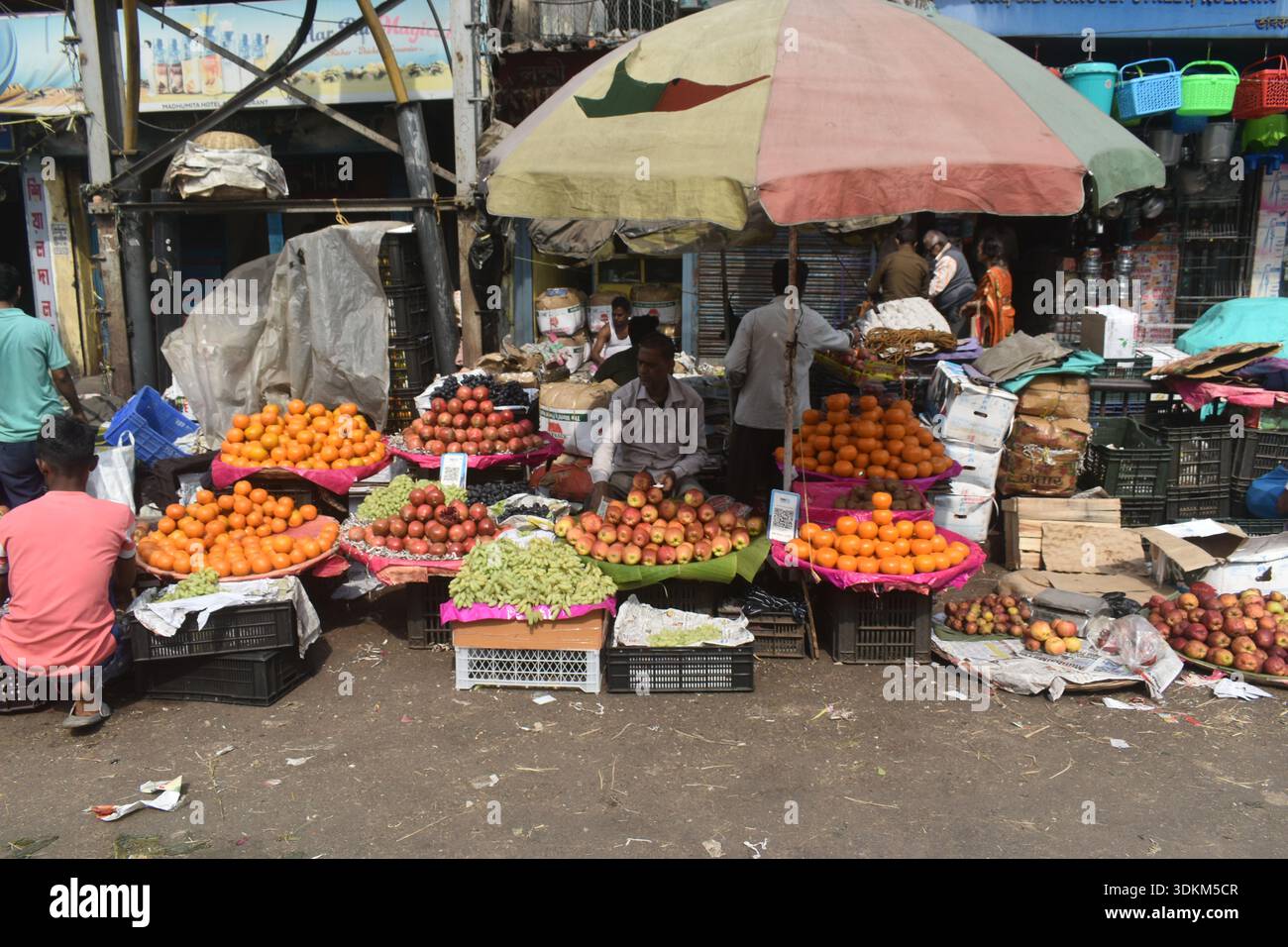 Market scenario during the Financial Budget of India in Kolkata. (Photo ...