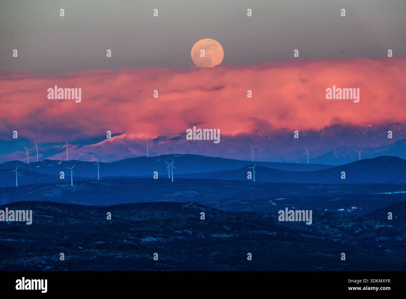 February full moon 2026 hi-res stock photography and images - Alamy