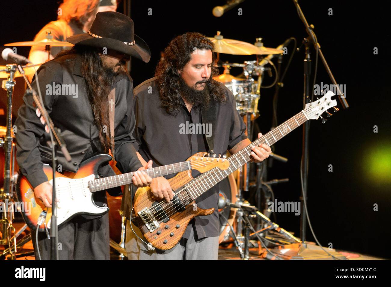 Henry Garza and Jojo Garza perform with Los Lonely Boys in Fort ...