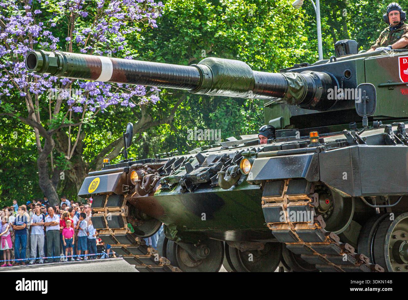 Detail of a Leopard 2E4 main battle tank with its 120 mm Rheinmetall ...