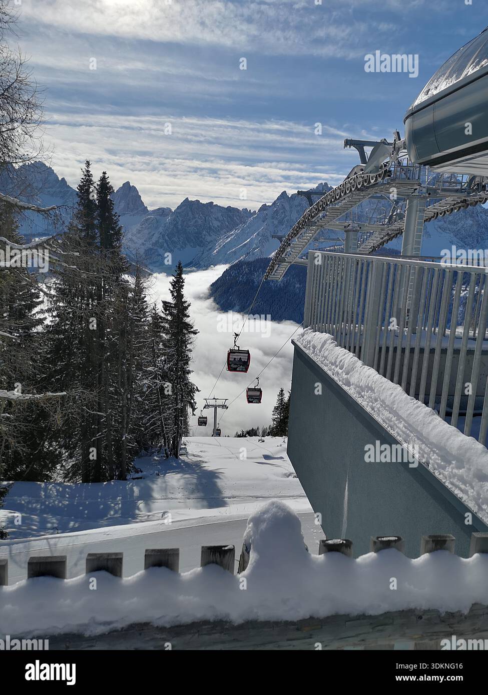 Top of the Sexten/Sesto Helmjet gondola at Helm/Monte Elmo in the Drei ...