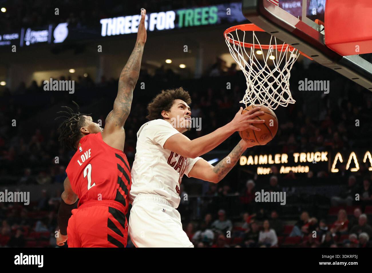 Cleveland Cavaliers guard Craig Porter Jr. drives to the basket as ...