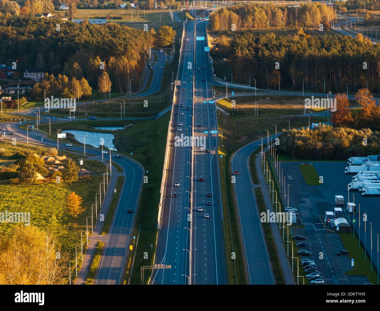 Tall highway signs poles hi-res stock photography and images - Alamy