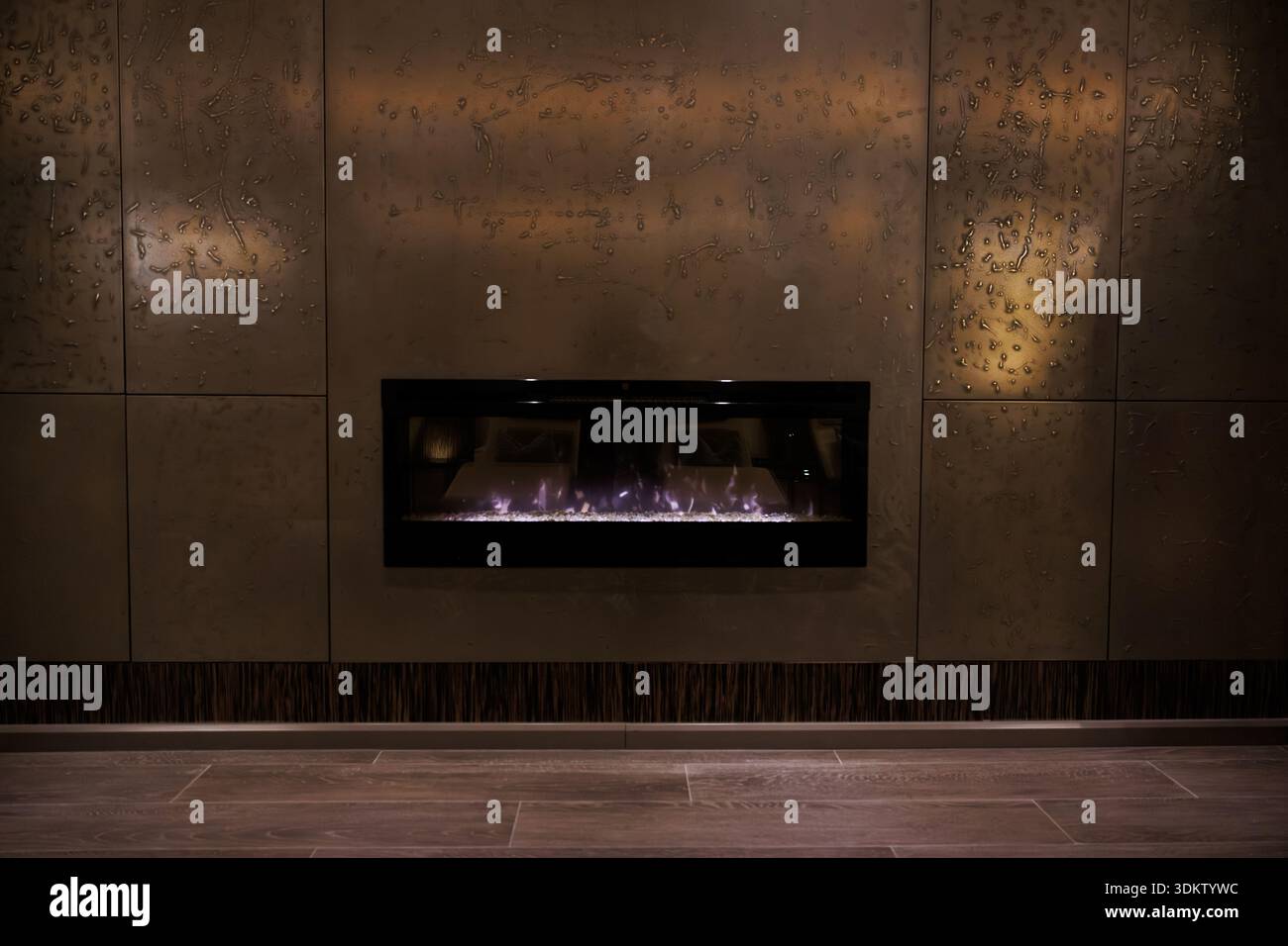 Bronze flames hi-res stock photography and images - Alamy