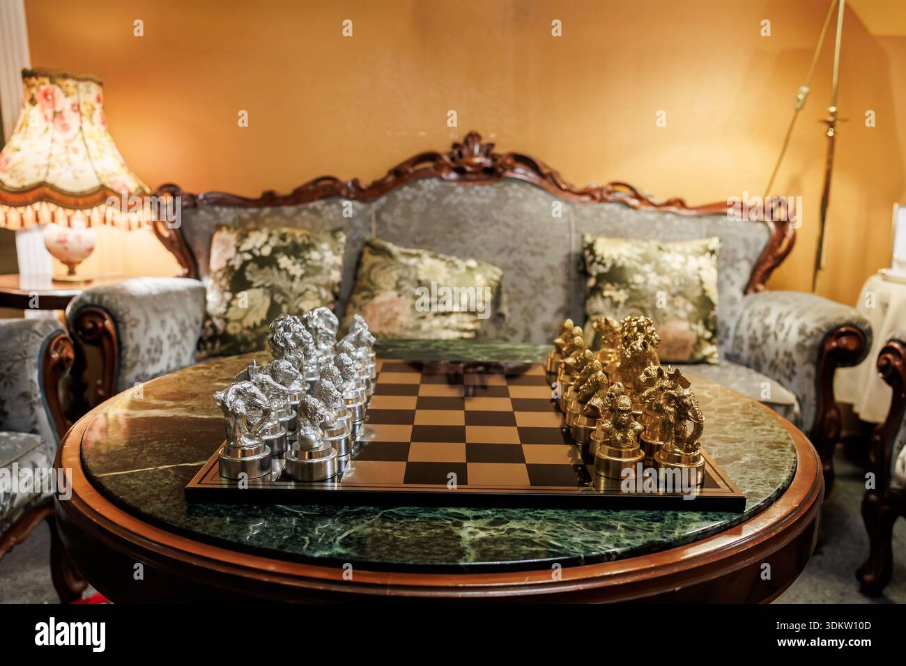 Intimate frames hi-res stock photography and images - Alamy