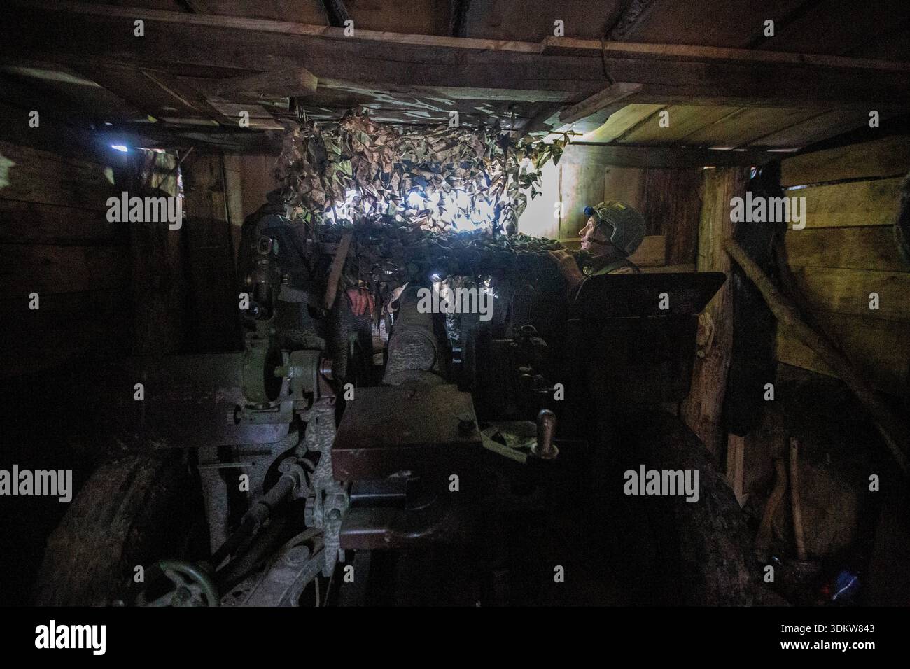 M101 cannon hi-res stock photography and images - Alamy
