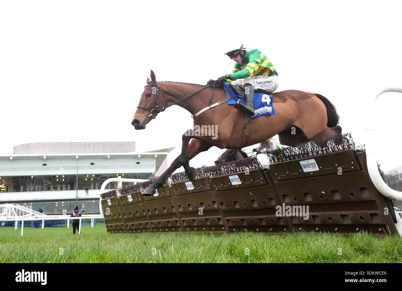 Narciso Has ridden by Mark Walsh on their way to winning the Gannon's ...