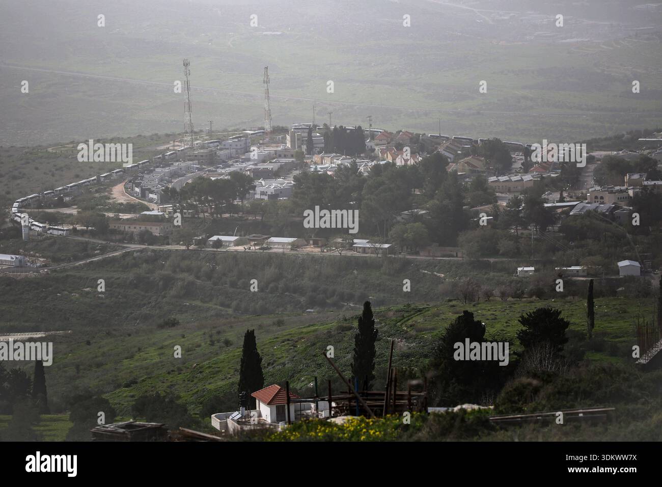 Shavei Shomron settlement is surrounded by Israeli buses that ...