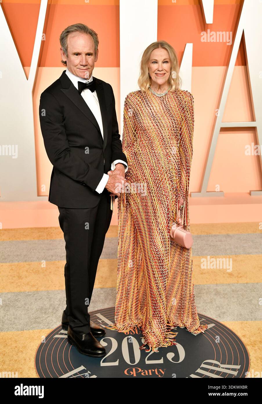 Bo Welch, left, and Catherine O'Hara arrive at the Vanity Fair Oscar ...