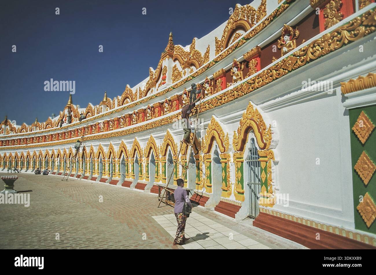 Burmese paint Soon U Ponya Shin Paya Temple, Sagaing Hill, Mandalay ...