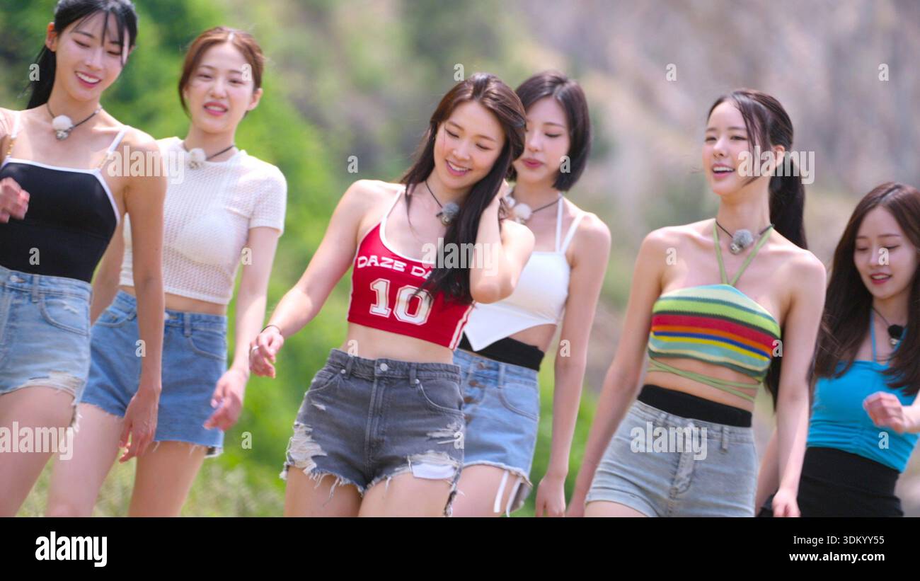 SINGLE'S INFERNO, from left: KIM Min-gee, LEE Joo-young, CHOI Mina Sue ...