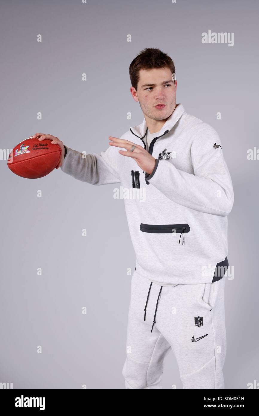 New England Patriots Drake Maye (10) poses for a portrait on Opening ...