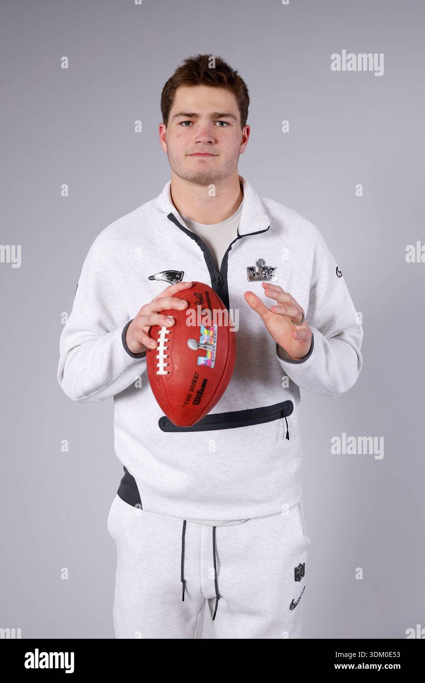 New England Patriots Drake Maye (10) poses for a portrait on Opening ...