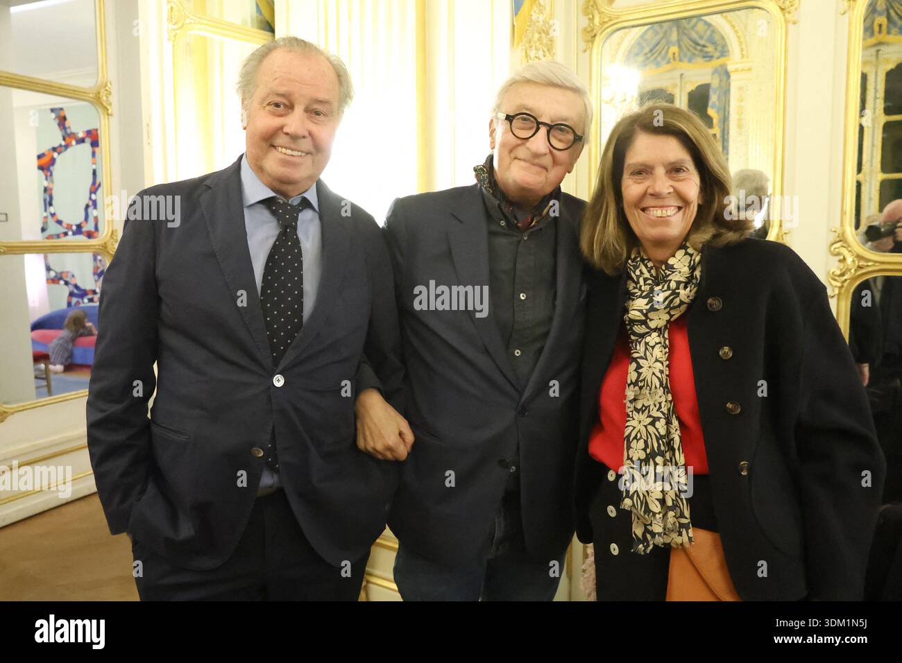 Rachida Dati presented Chantal Ladesou with the insignia of Knight of ...