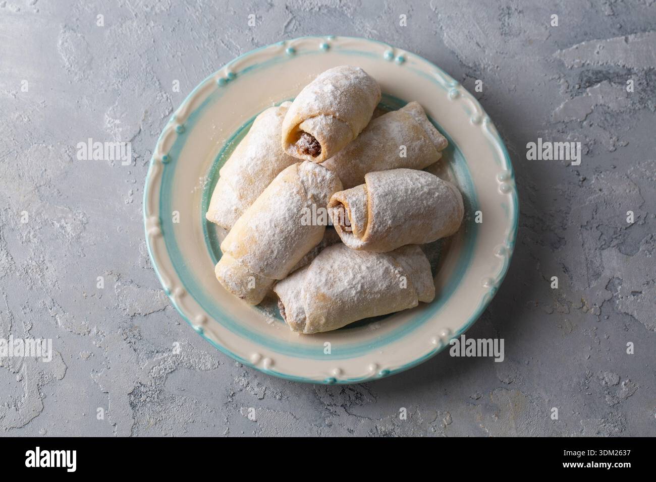 Turkish recipe: mini apple pie, cookies. Turkish name; elmali kurabiye ...