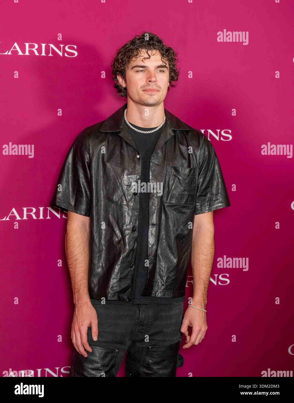 Nic Vansteenberghe arrives on the red carpet of the Clarin’s Sugar ...
