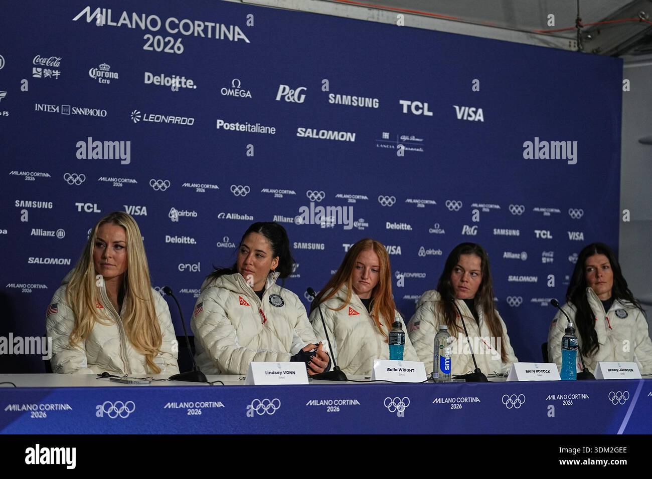 United States' Lindsey Vonn, Isabella Wright, Mary Bocock and Breezy ...