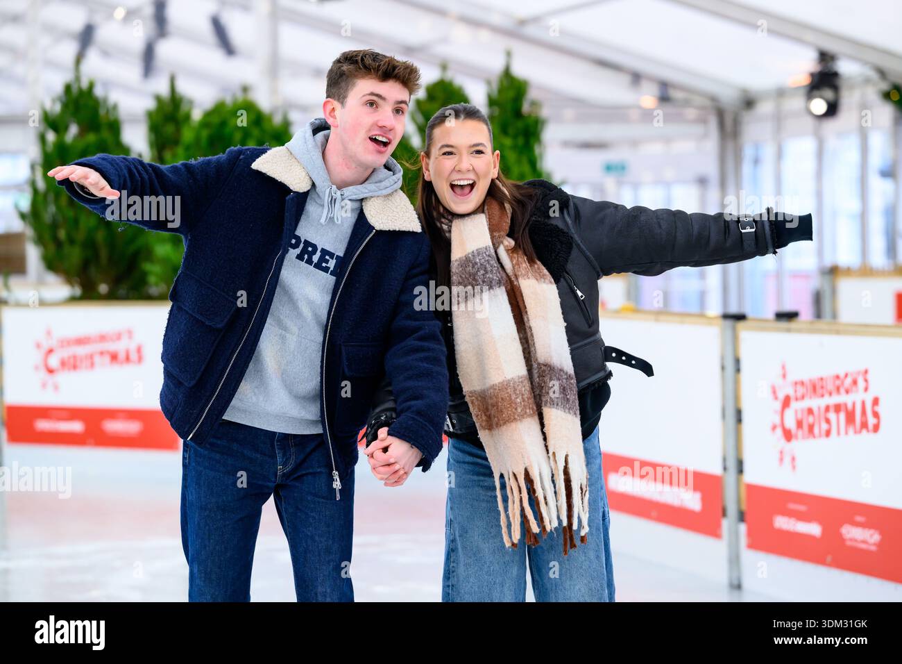 Edinburgh Christmas, Ice Rink and Ice Bar Stock Photo - Alamy