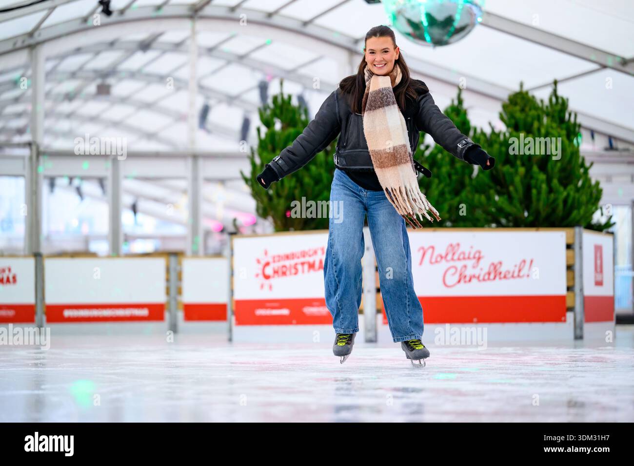 Edinburgh Christmas, Ice Rink and Ice Bar Stock Photo - Alamy