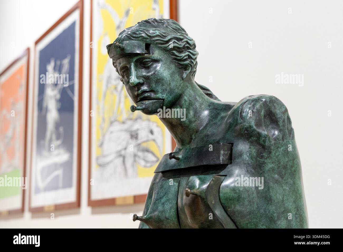 Drawers dali sculpture art museum hi-res stock photography and images ...