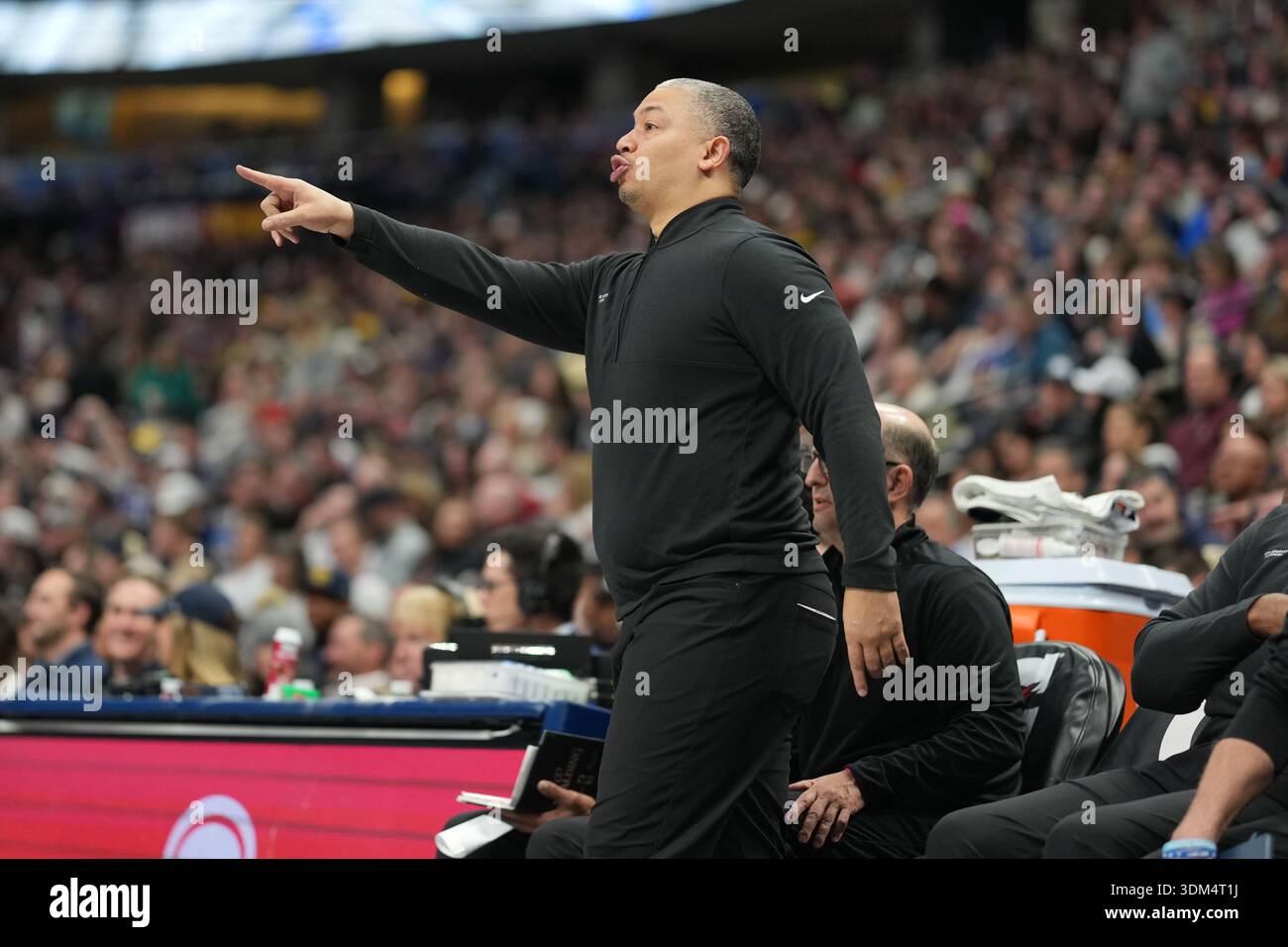 Los Angeles Clippers head coach Tyronn Lue in the second half of an NBA ...