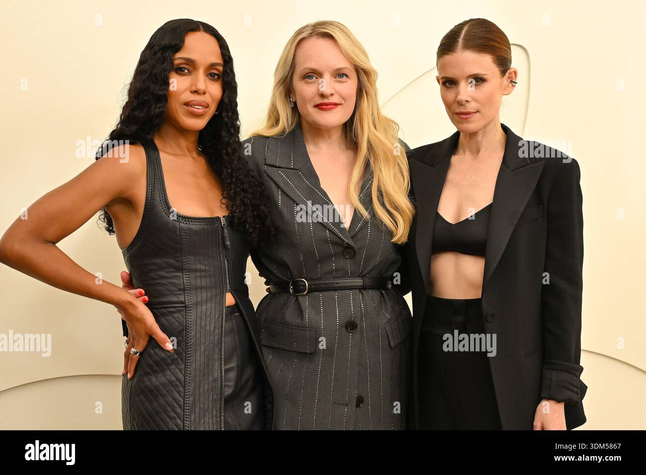 Kerry Washington, Elisabeth Moss and Kate Mara arriving to Apple TV ...