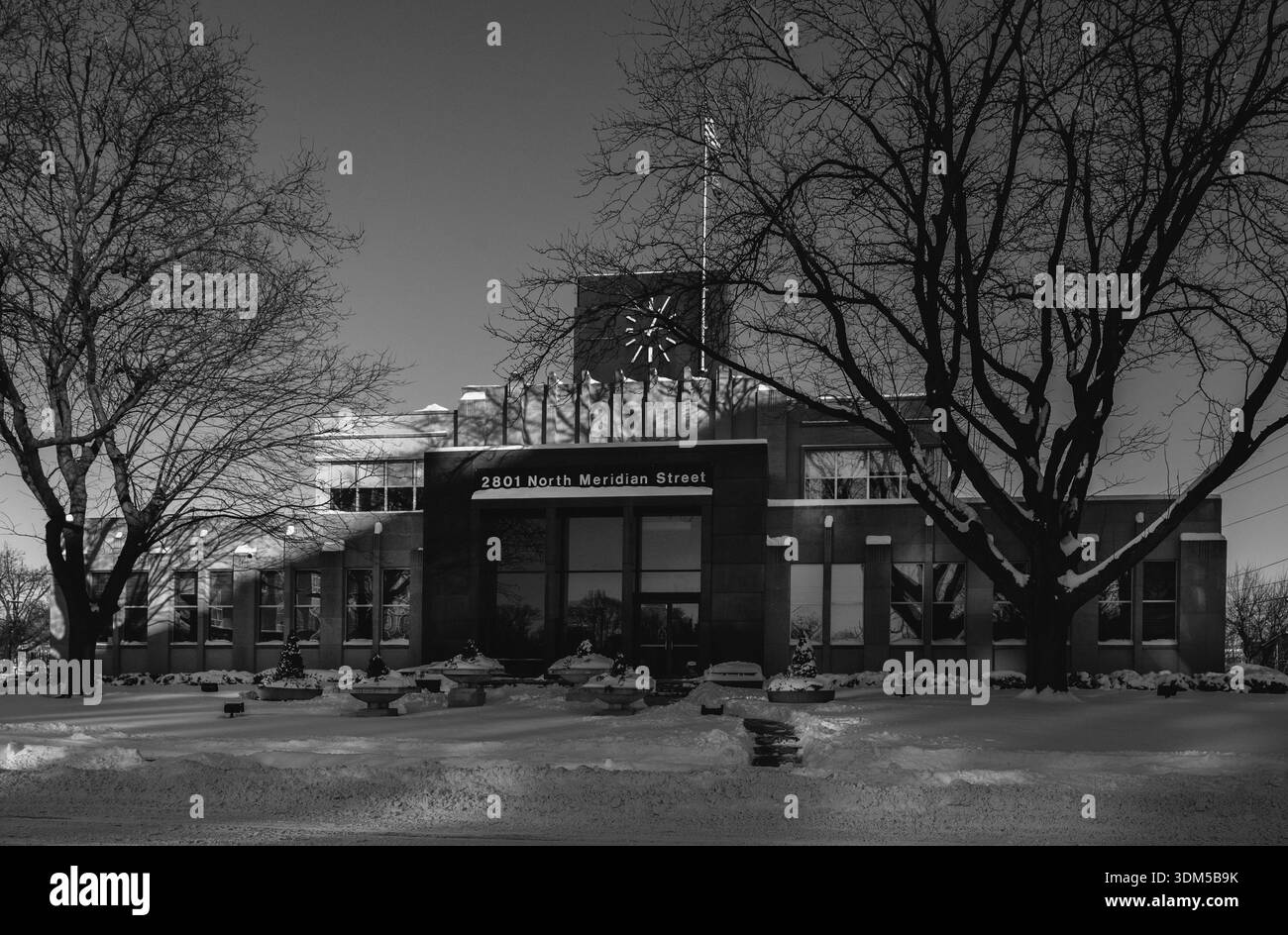 The Art Deco-style Lilly Endowment Building on the North side of ...