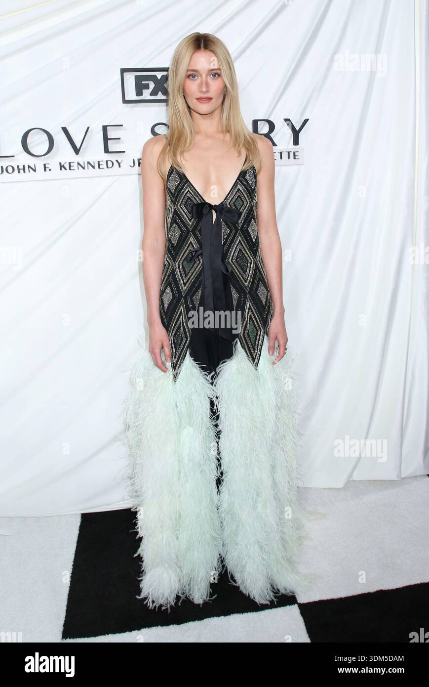 Sarah Pidgeon attending FX's 'Love Story: John F. Kennedy Jr. & Carolyn ...
