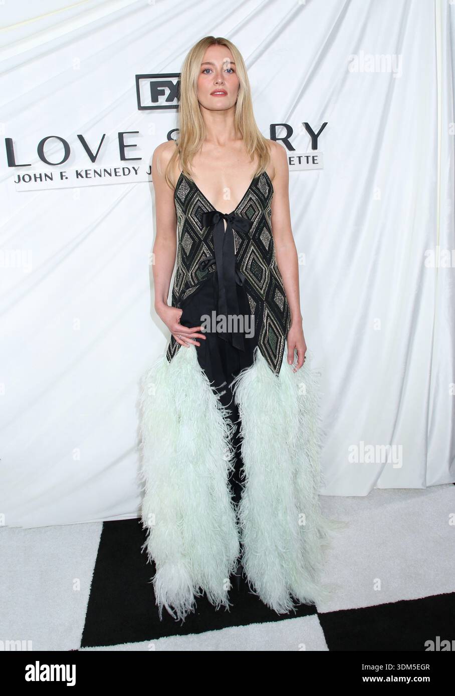 Sarah Pidgeon attending FX's 'Love Story: John F. Kennedy Jr. & Carolyn ...