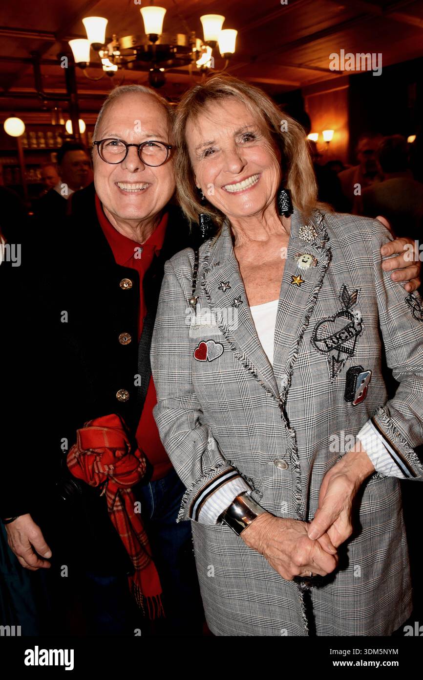 Roy Dubowny Wirt a.D. Diana Koerner Schauspielerin Muenchen 03.02.2026 ...