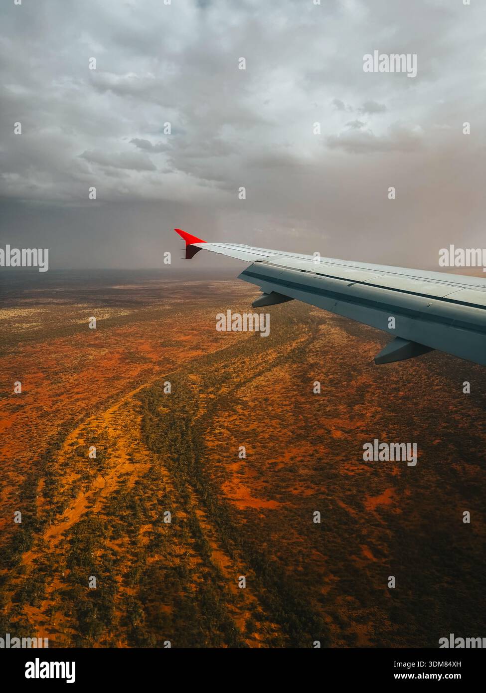 Aerial flying over vast desert hi-res stock photography and images - Alamy