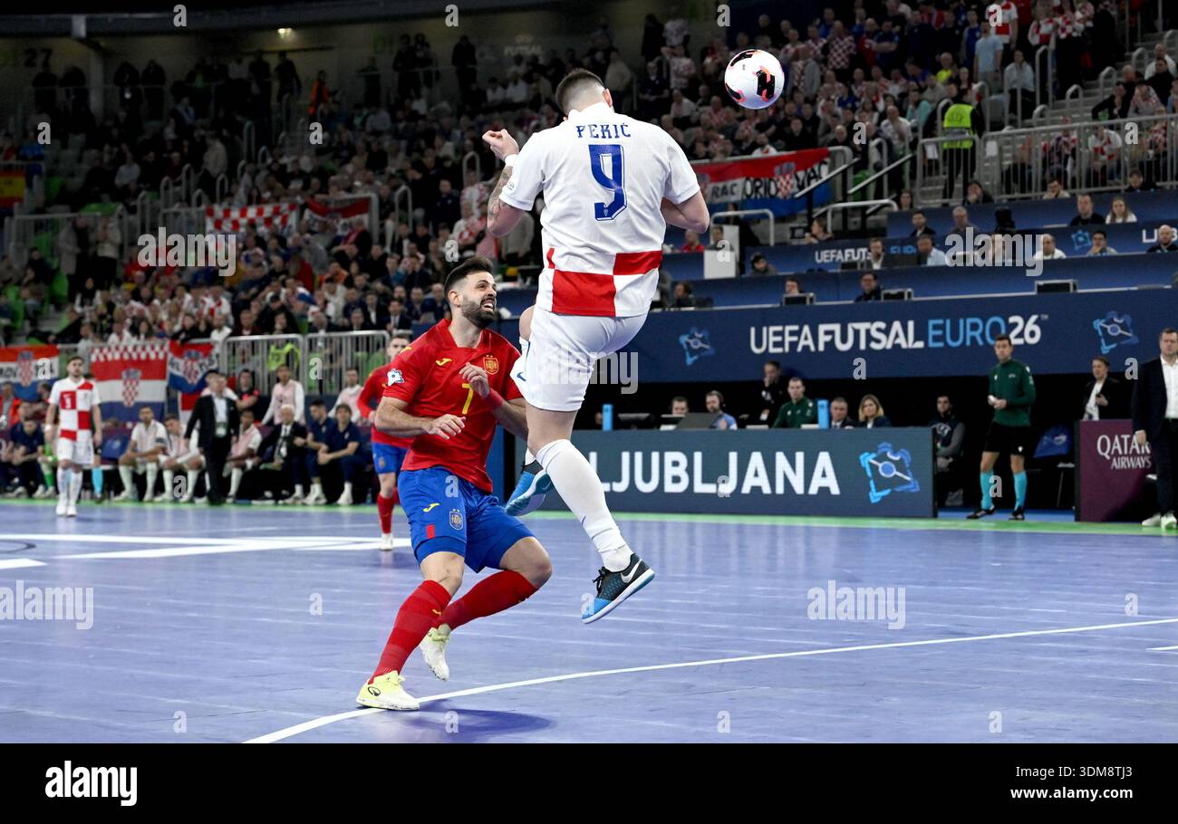 Jose Raya of Spain and Luka Peric of Croatia during the UEFA Futsal ...