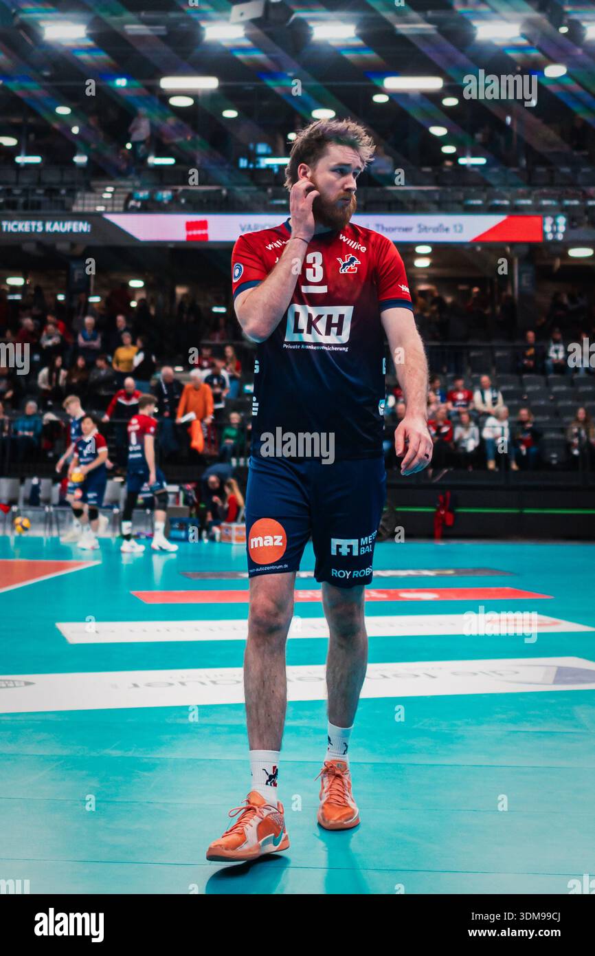 Jesse Elser (SVG Lüneburg, 3) (with star filter); Volleyball Bundesliga ...