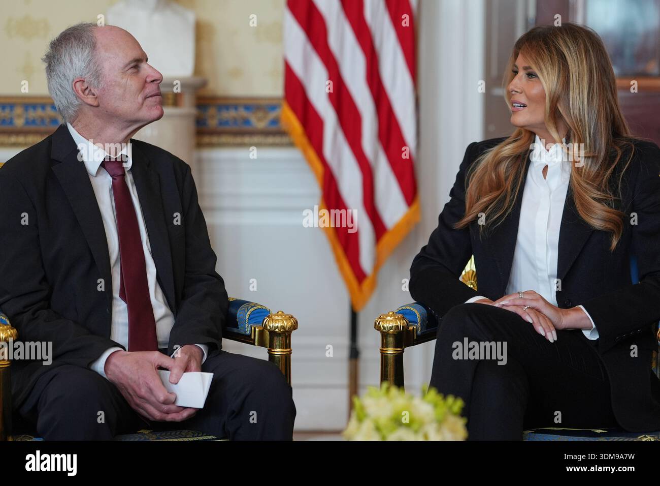 First lady Melania Trump meets with freed American-Israeli hostage ...
