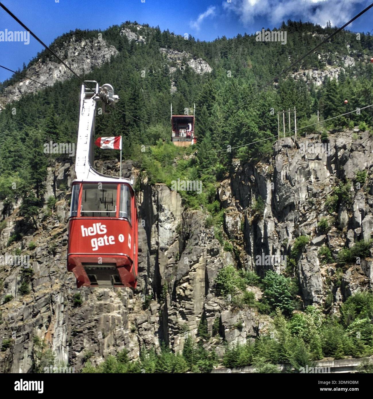 Hells Gate Airtram crosses Hell’s gate and the Fraser Canyon, BC ...